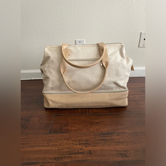 BEIS | Bags | Beis The Weekender Duffle Luggage | Poshmark